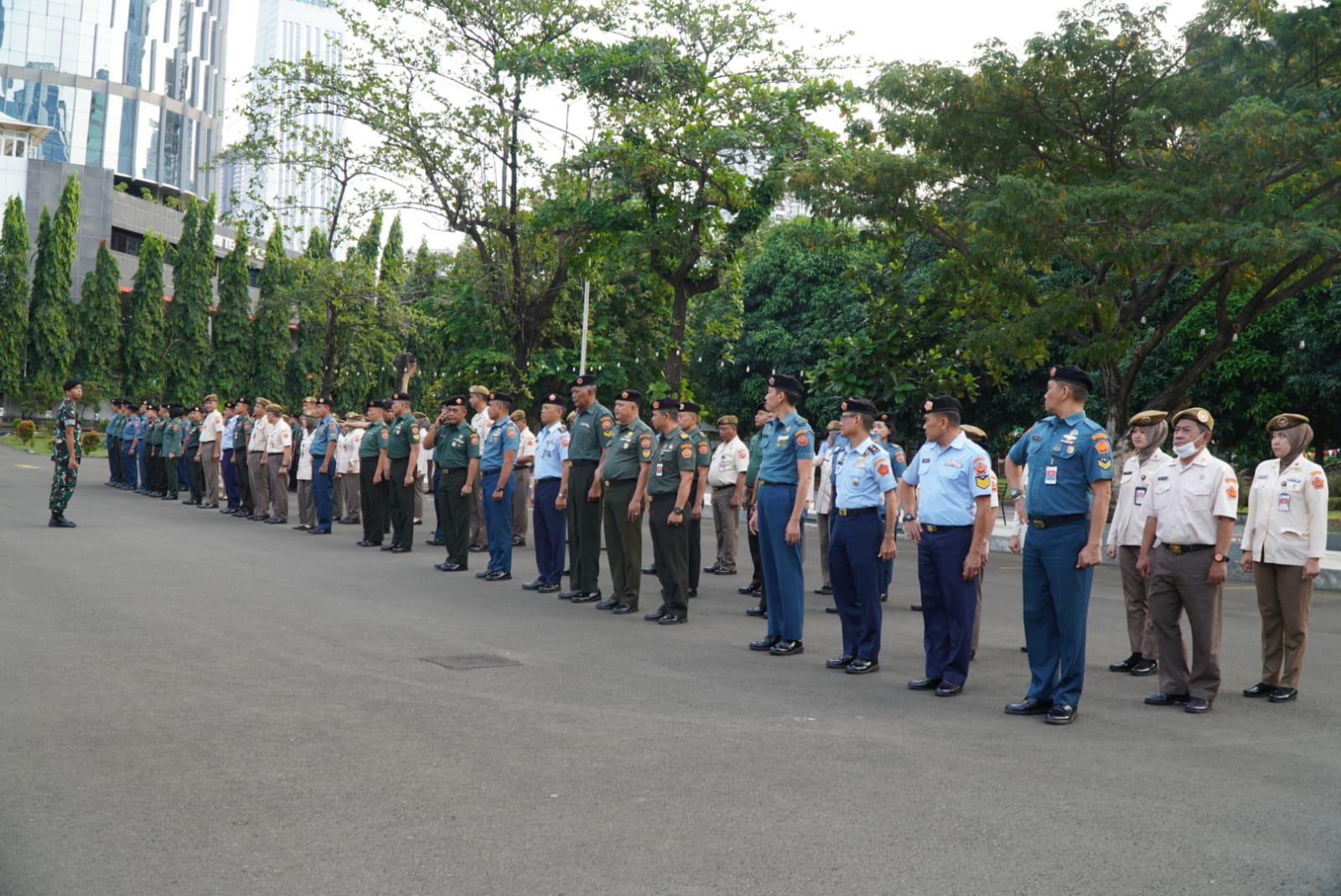 Apel Pagi Perdana – Pusat Sejarah TNI